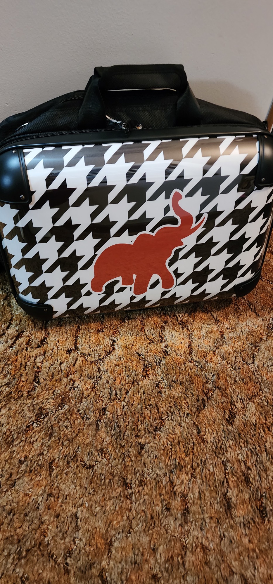 Custom Hard Shell Briefcases - 18" | Design & Preview Online ...